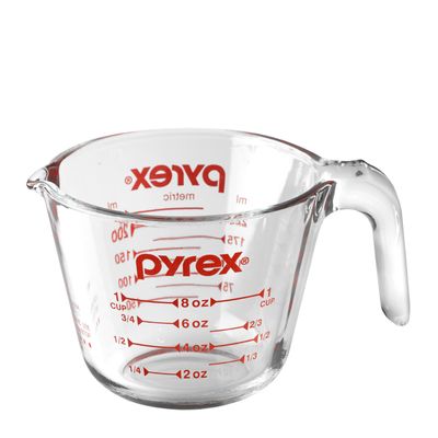 Shop MEASURING JUG PYREX - Chef’s Hat