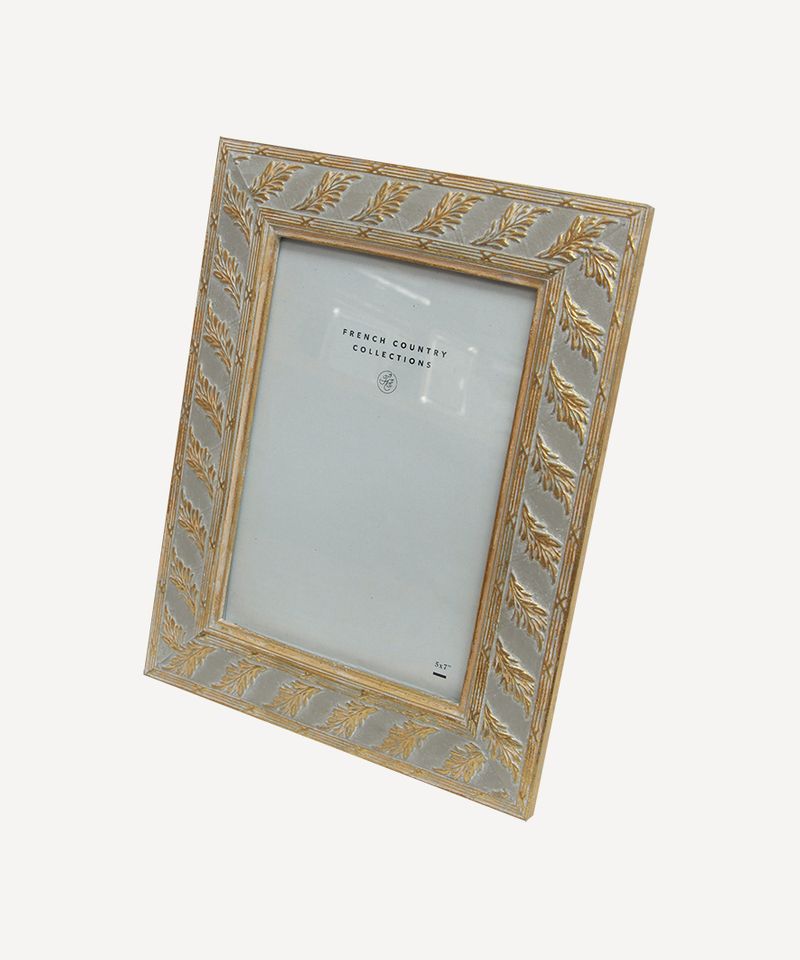 Embossed Leaves Photo Frame 5x7"
