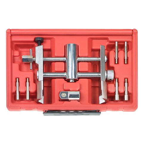 Hub wrench store