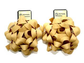 GIFT WRAPPING