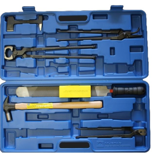 MUSTAD EMERGENCY SHOE REMOVAL KIT | Mustad Australia