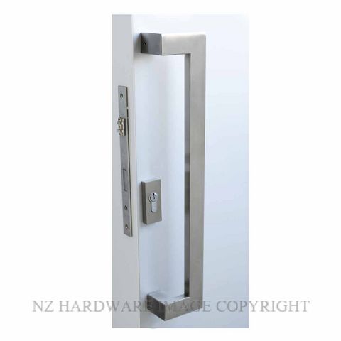 SUPERIOR 3960 SLIM OFFSET PULL HANDLES (PAIR)