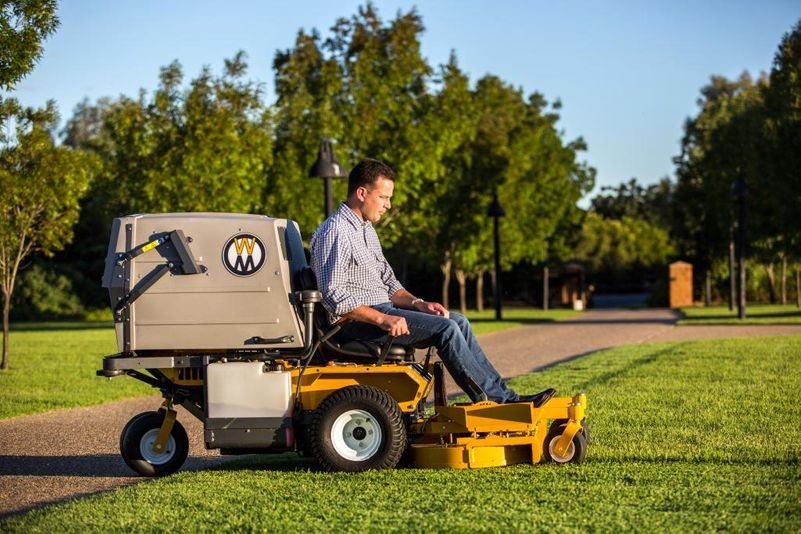 10 Reasons Why Every Contractor Should Own a Walker Mower